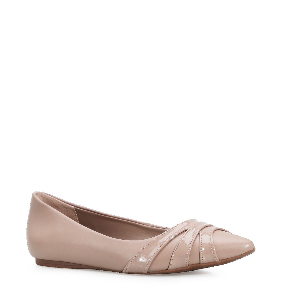 Sapatilha: conforto e charme no visual | Corello - Corello