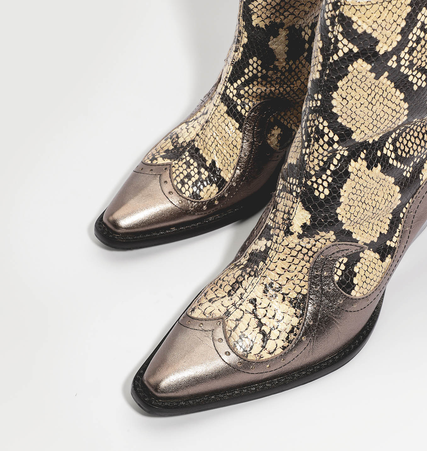 Bota Western - Couro Python/Prata