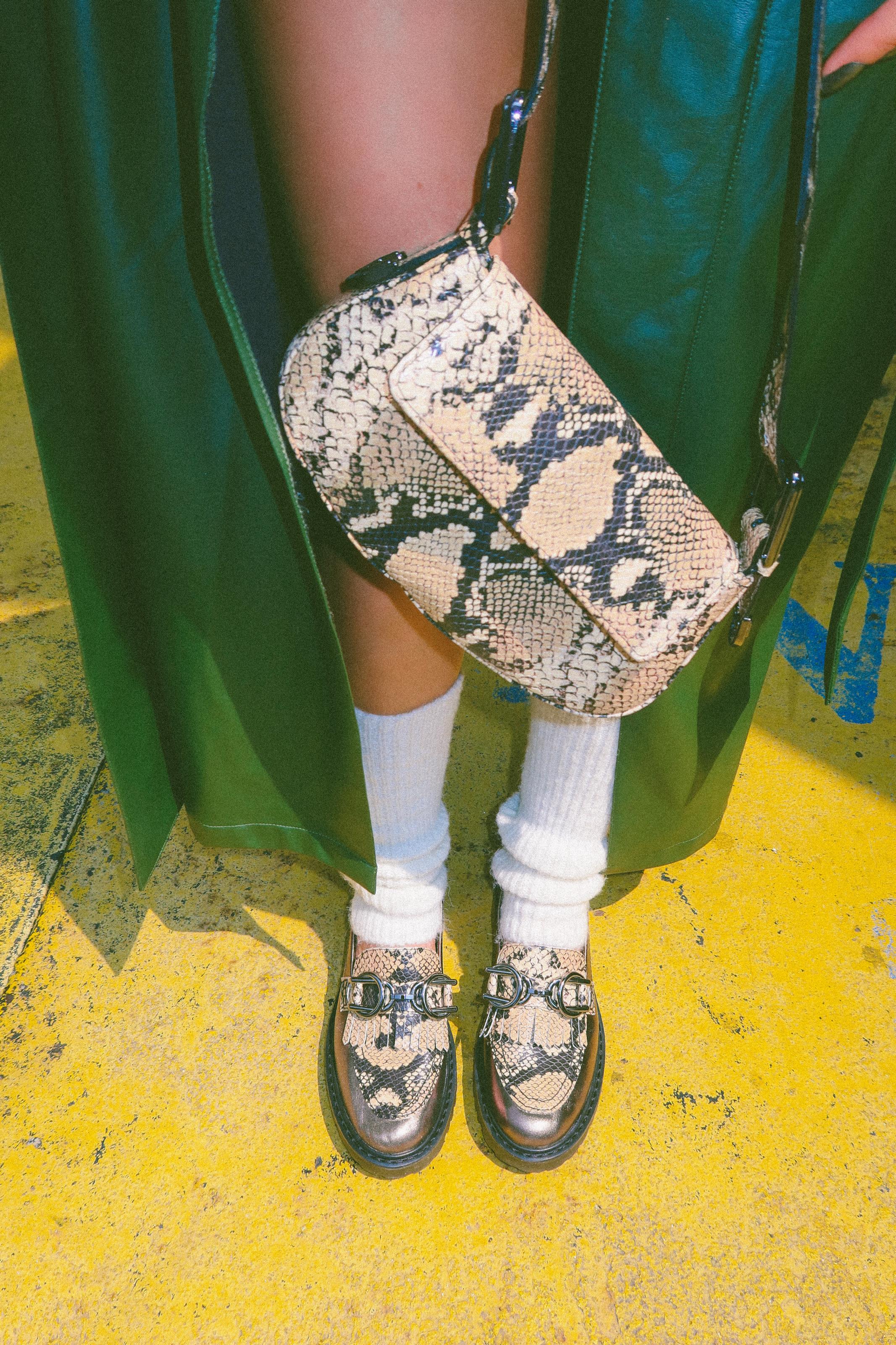 Mocassim - Couro Prata/Python